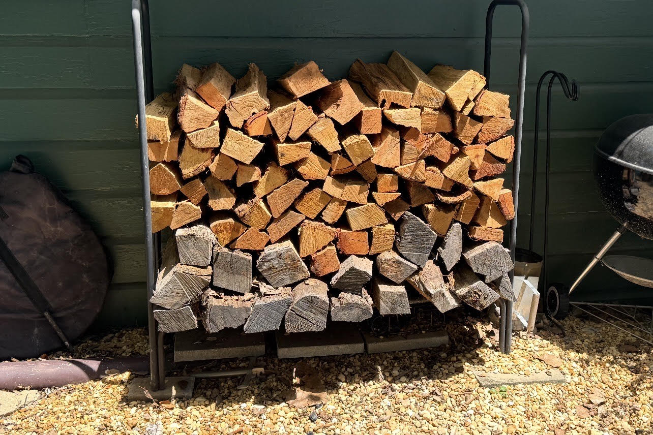 Kiln-Dried vs. Seasoned Firewood: What’s the Difference and Why It ...